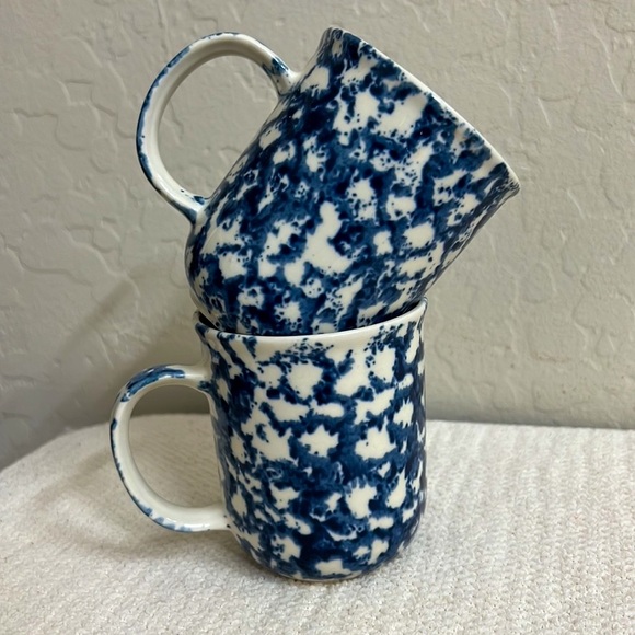 Tien Shan | Dining | Tienshan Pottery Spongeware Mugs Blue And White ...